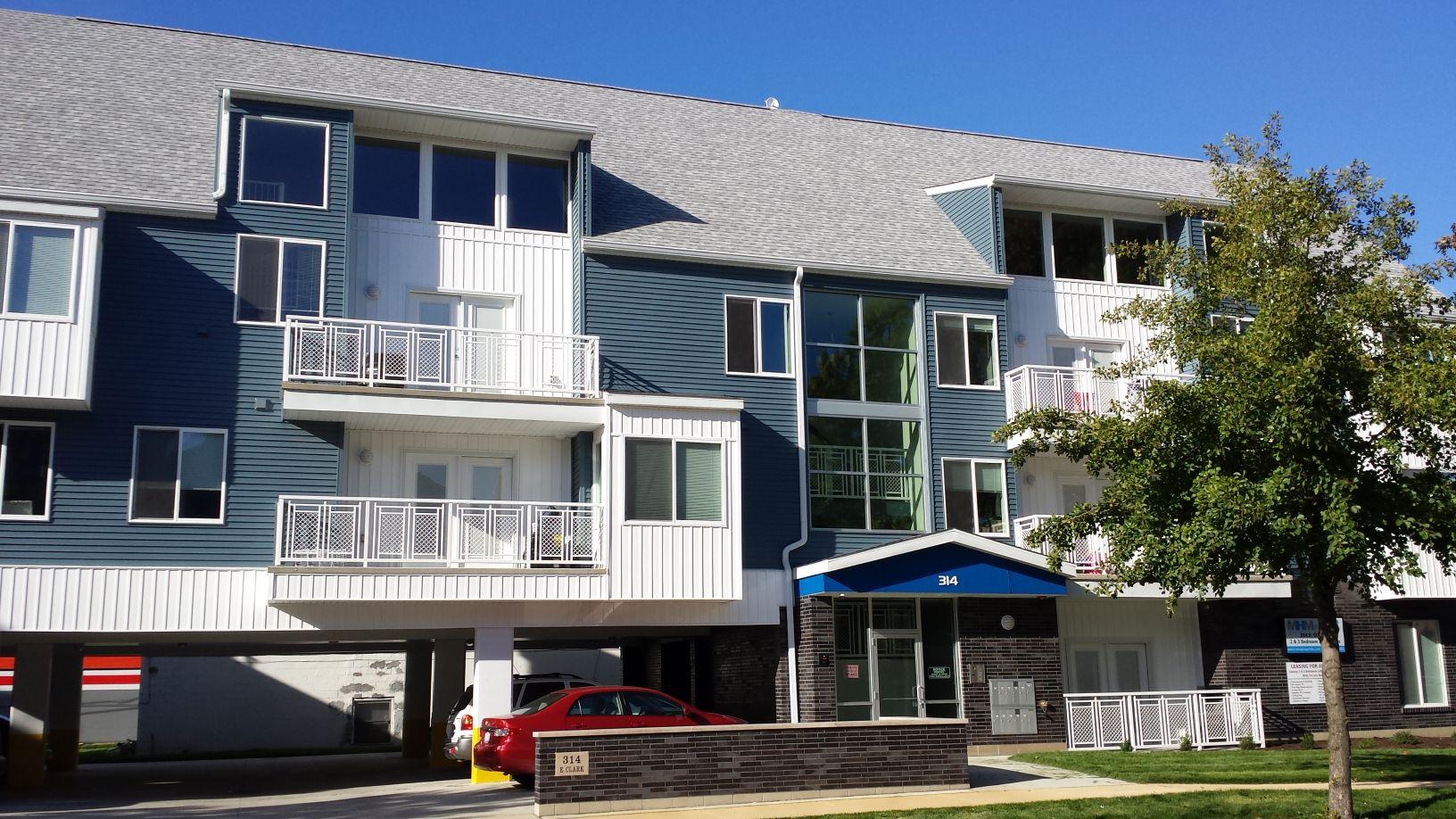 New apartment buildings welcome tenants | The Daily Illini