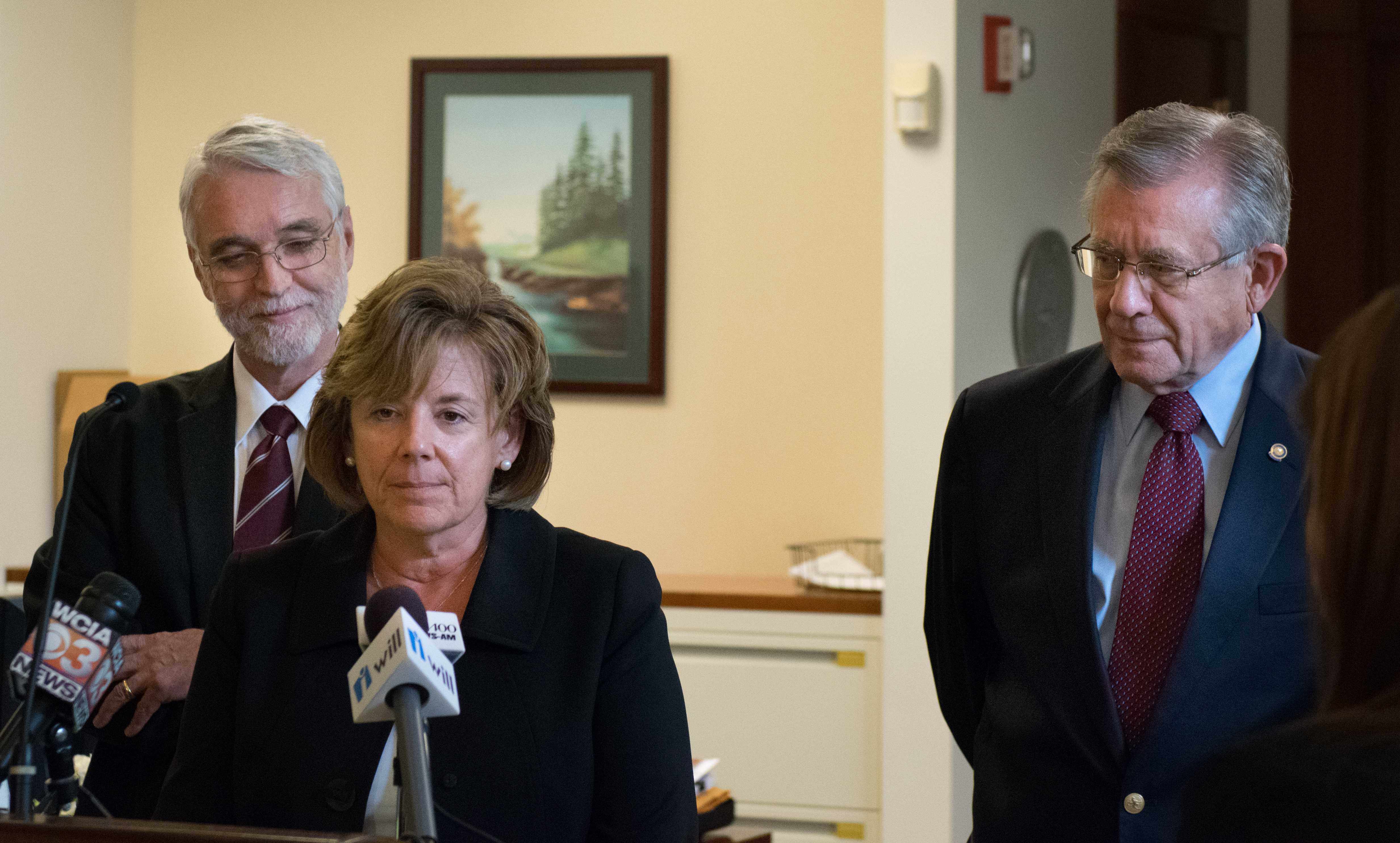 LIVE: Board denies Wise bonus, resignation - The Daily Illini