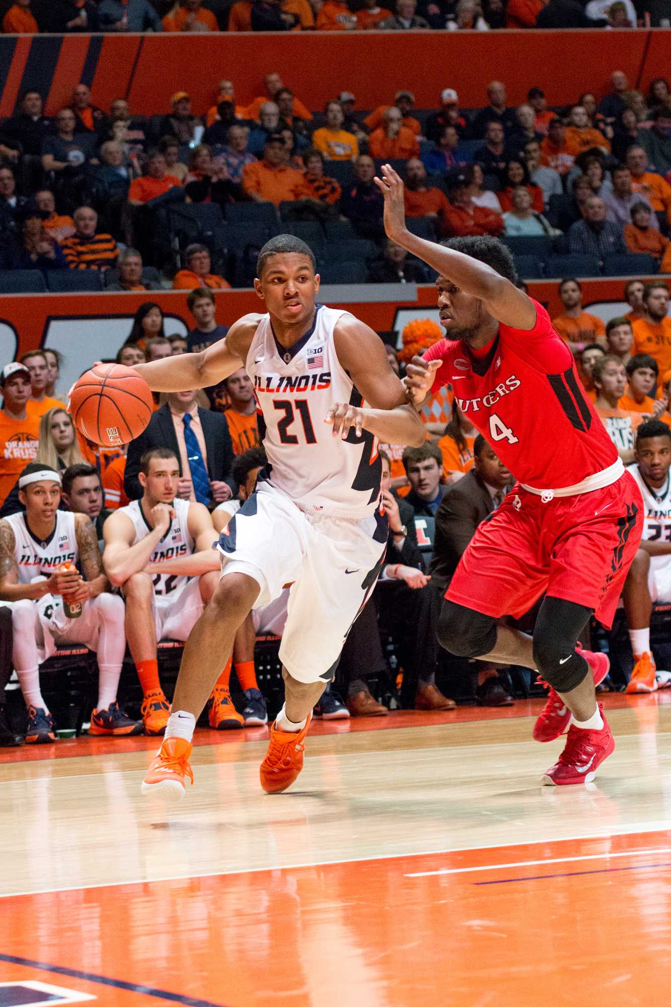 Illinois basketball solving point guard issue with Hill - The Daily Illini