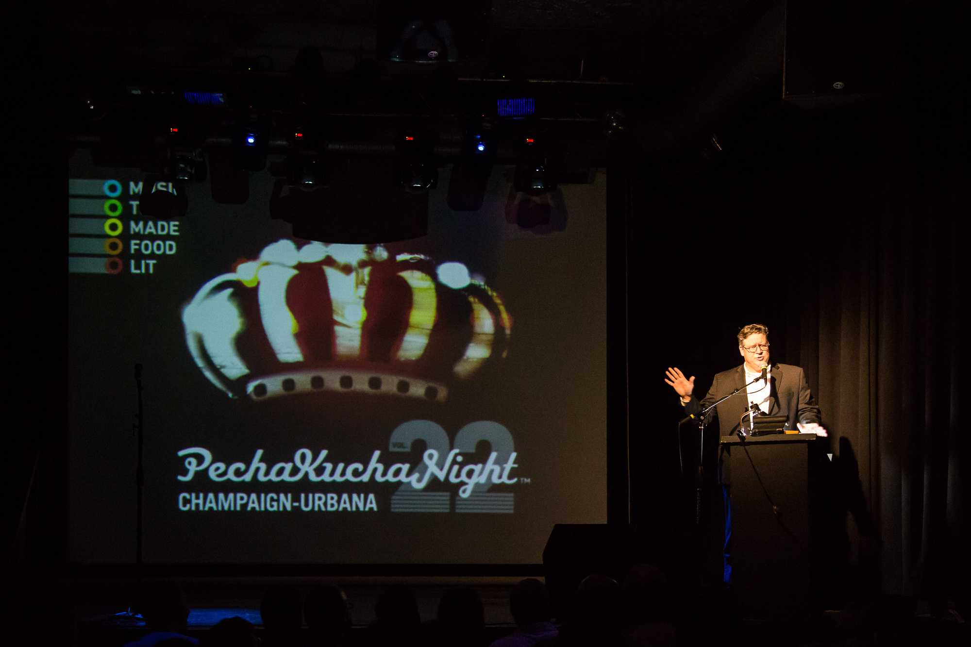 Photo Gallery: PechaKucha Night | The Daily Illini