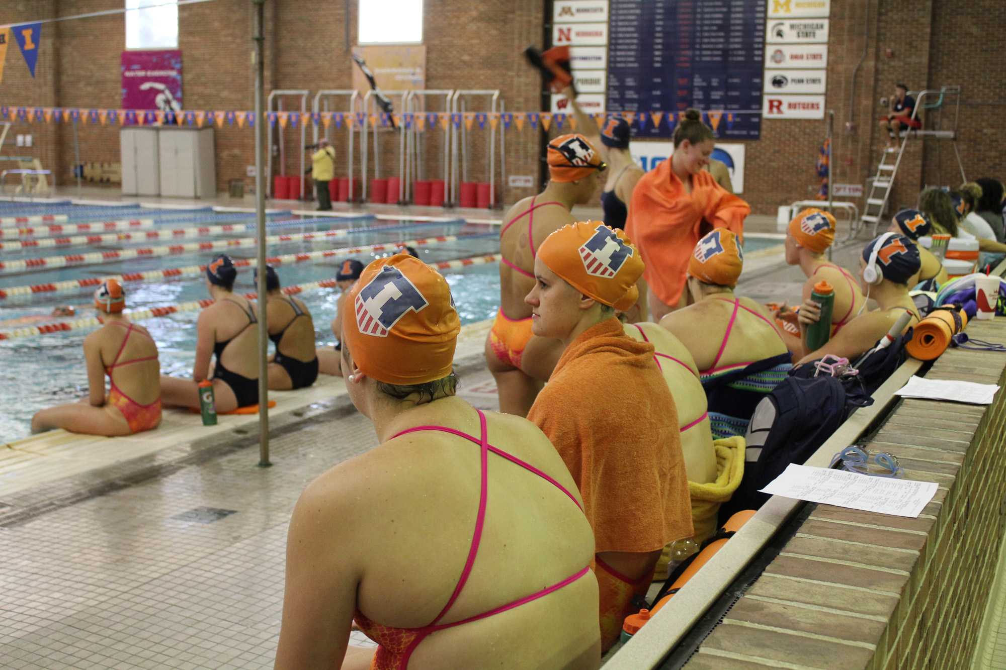 Illinois swimming competes in first meet of the year - The Daily Illini