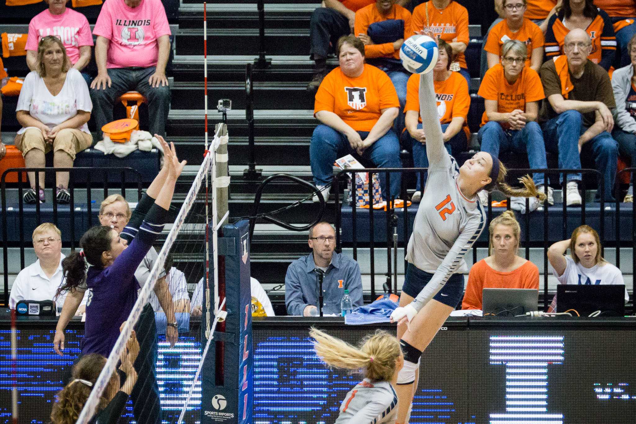 Illinois volleyball snaps seven-game losing streak - The Daily Illini
