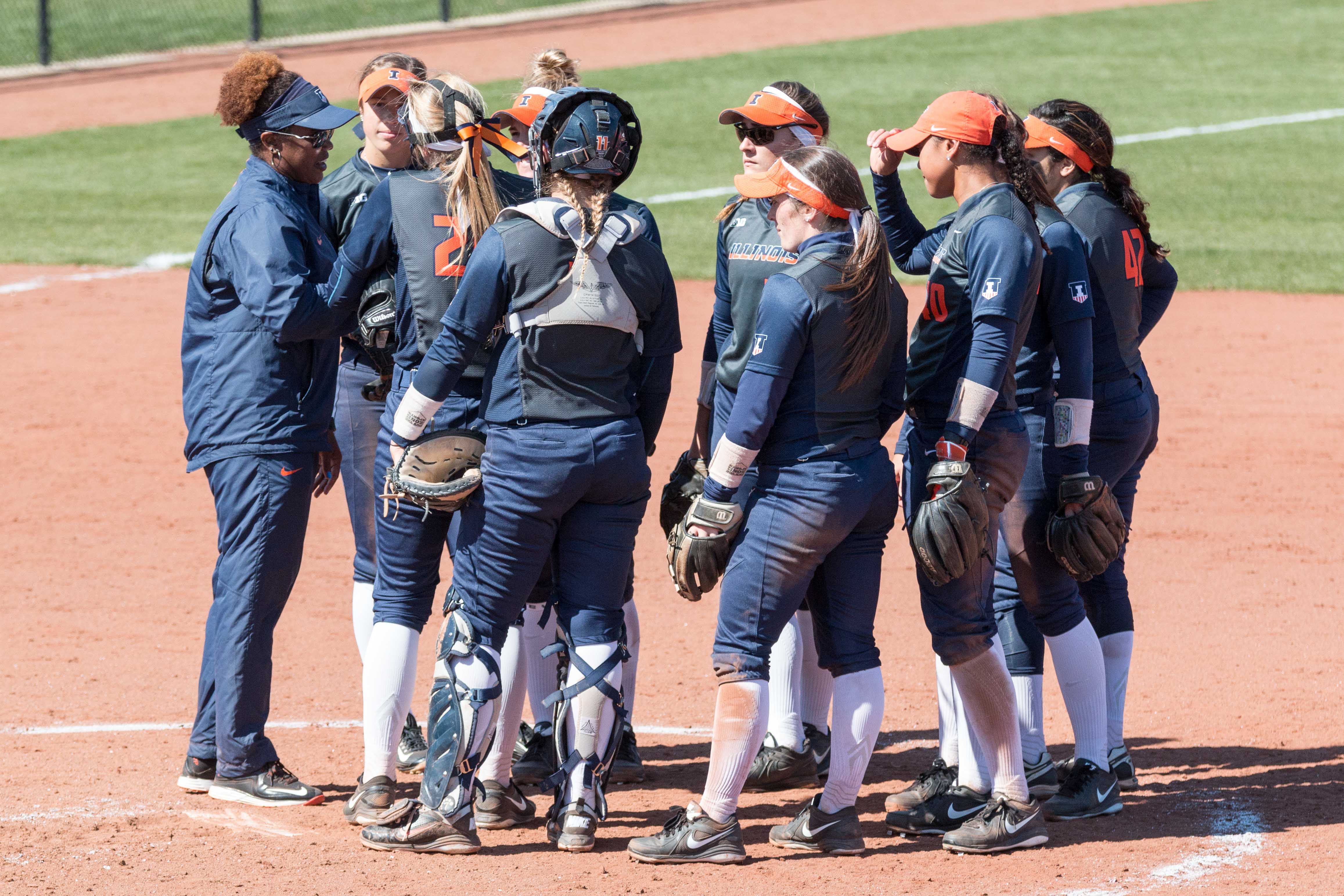 Illinois softball ends rainy California weekend with 1-2 record - The ...