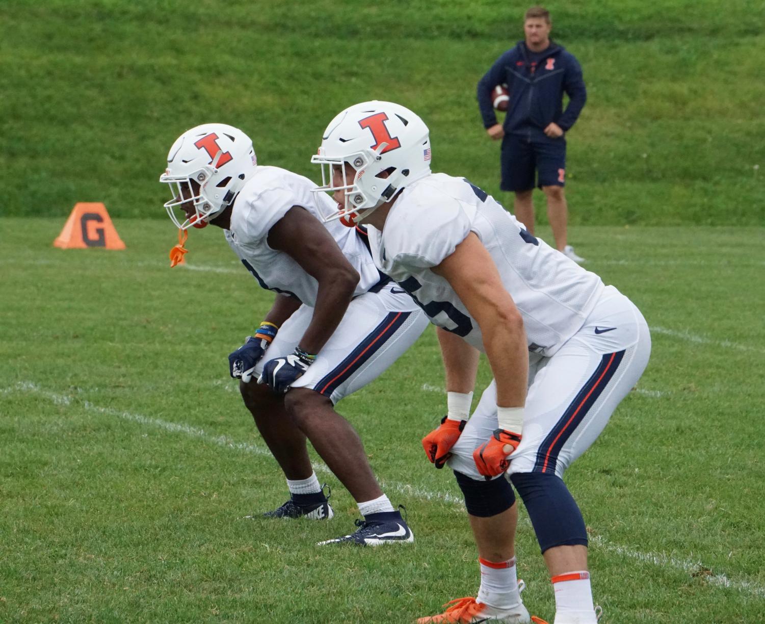 Linebackers Phillips, Hansen tapped for big roles in 2018 - The Daily ...