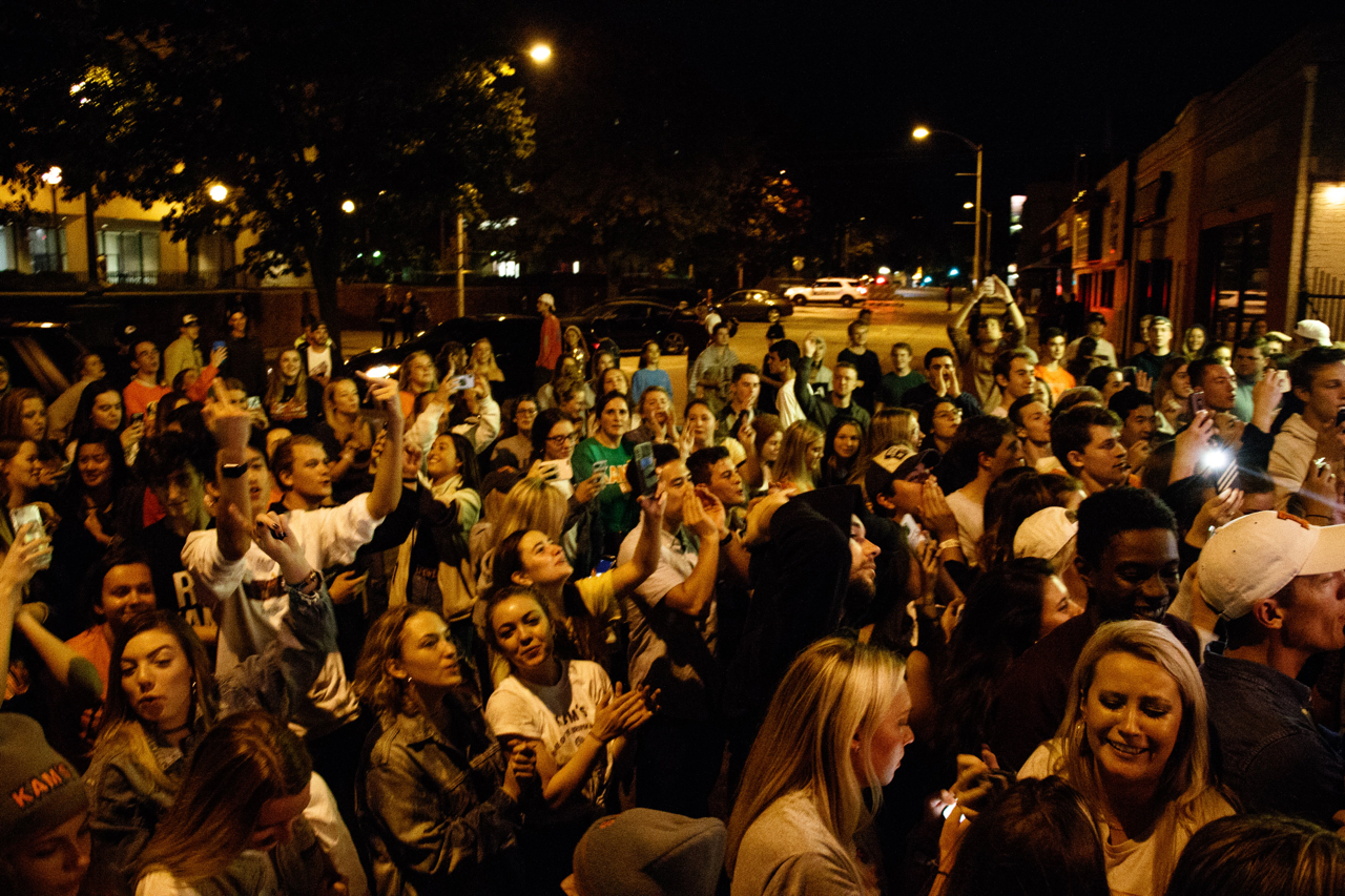 Gallery | The final hours of KAM's | The Daily Illini