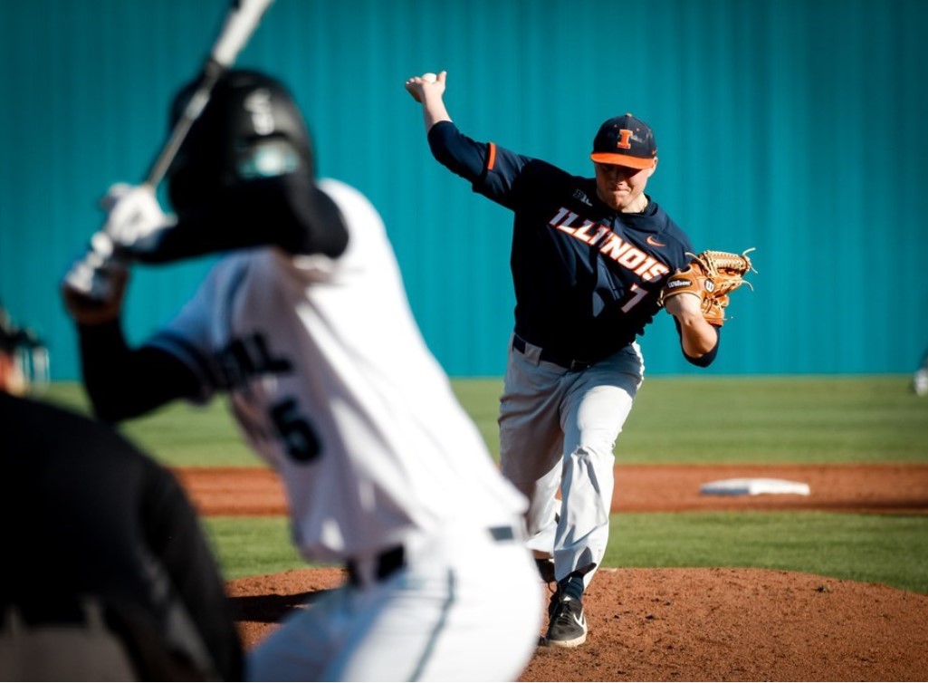 Illinois picks up wins over Coastal Carolina, West Virginia - The Daily ...