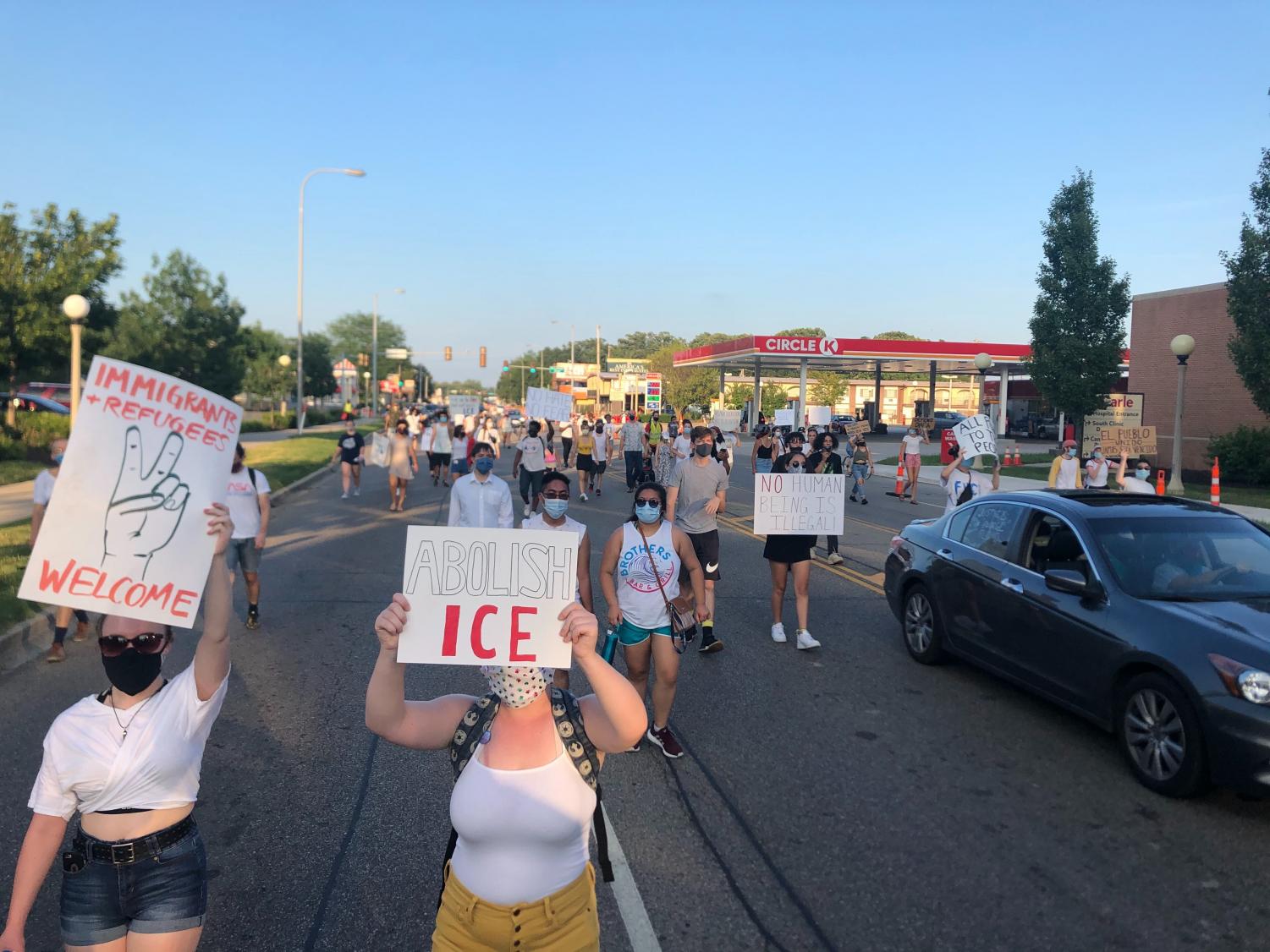 Paign to Peace protests ICE - The Daily Illini