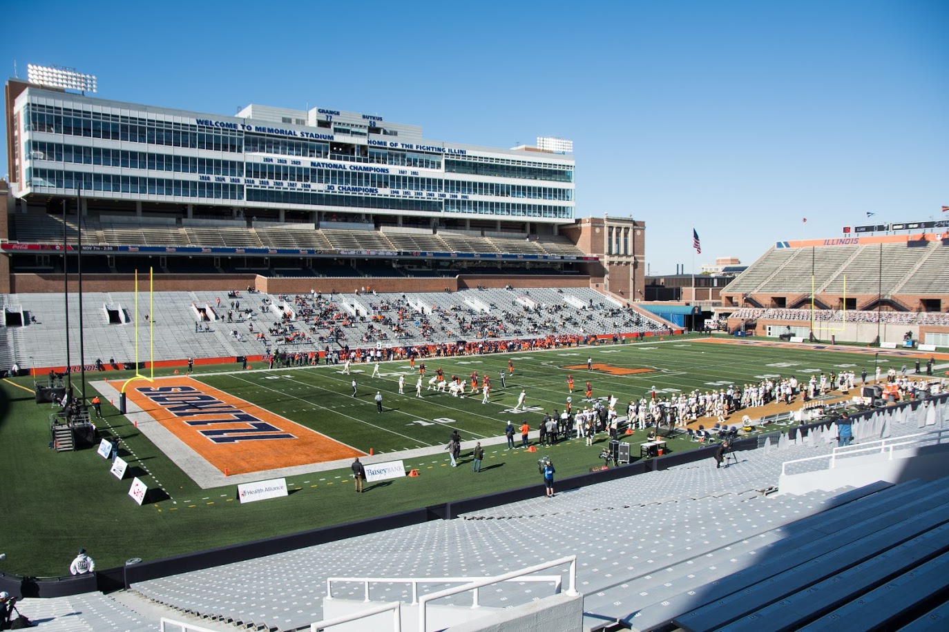 Semester in review: COVID-19 leads to unprecedented football season ...