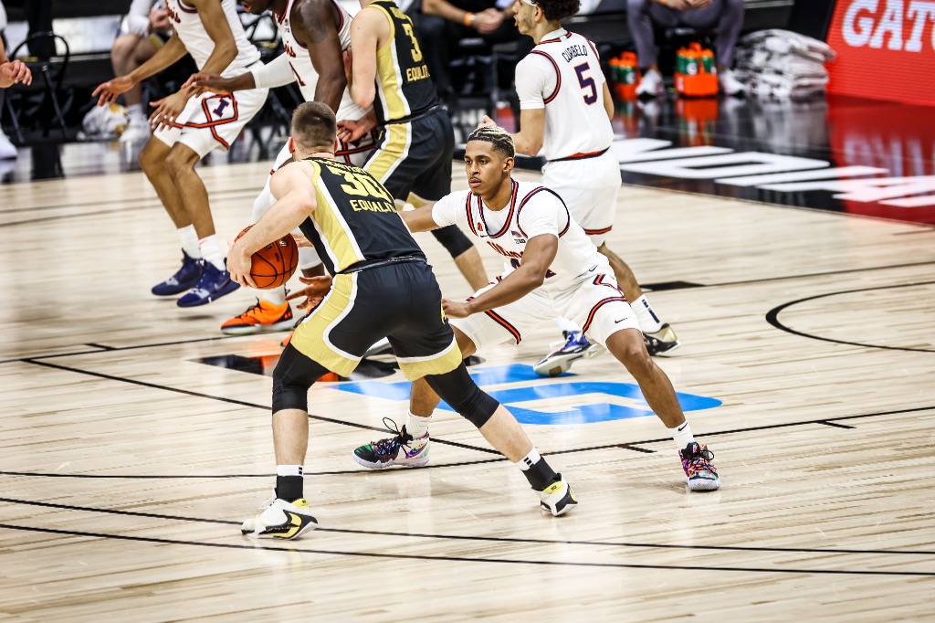 Curbelo's creativity, Miller's magic help Illini find success ...