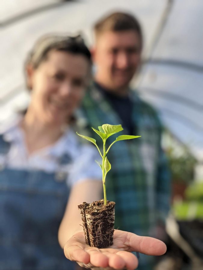 Couple shares importance of small, local farms - The Daily Illini