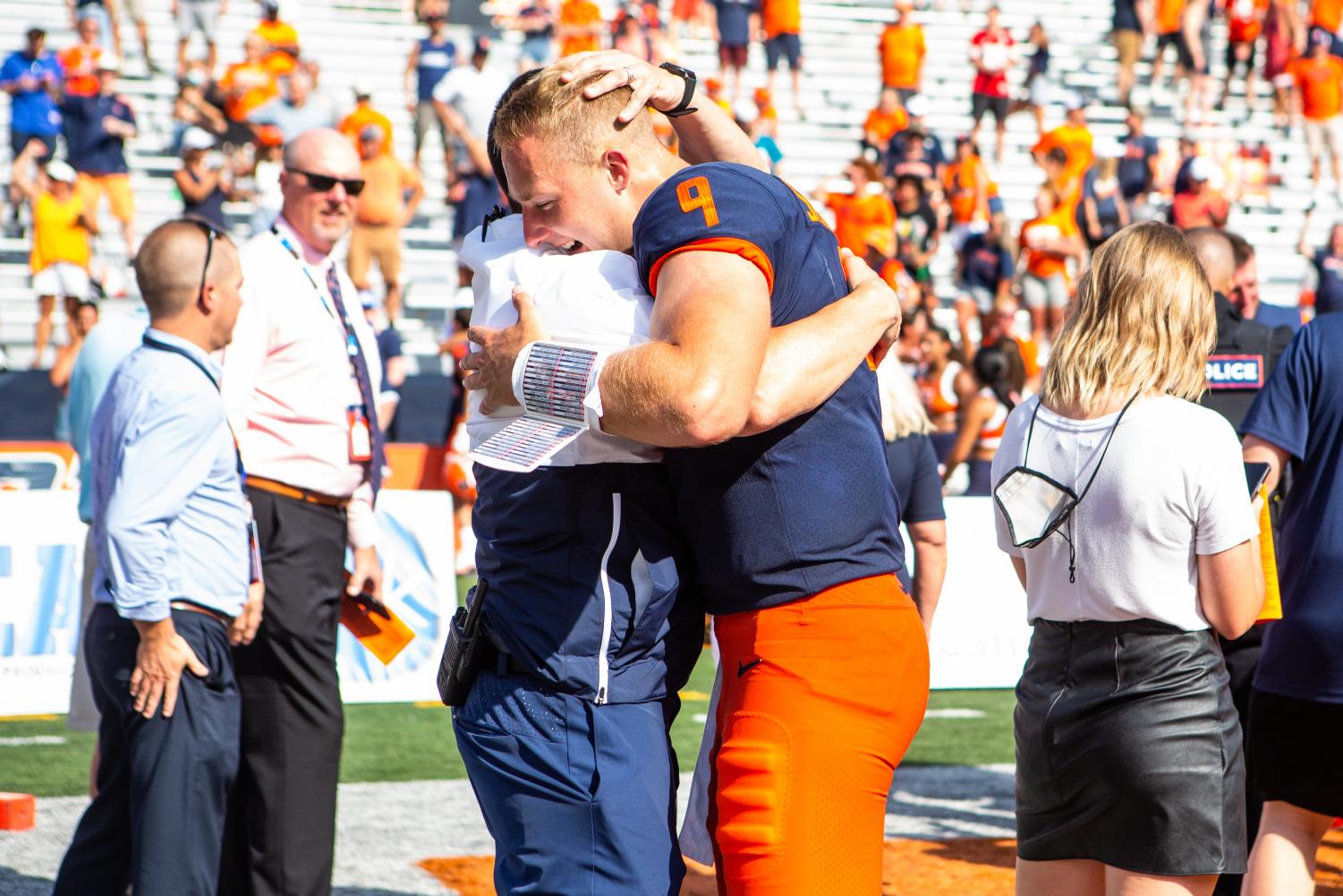 Notes, player grades: Sun shines bright in Champaign as Illini win ...