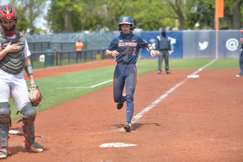 Illini softball opens fall schedule with three wins as underclassmen ...