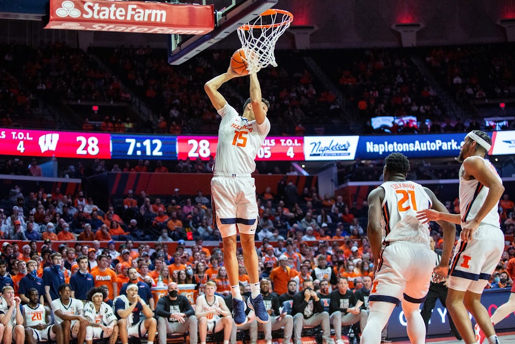 Illinois men's basketball nearly blows double-digit lead, grinds out ...