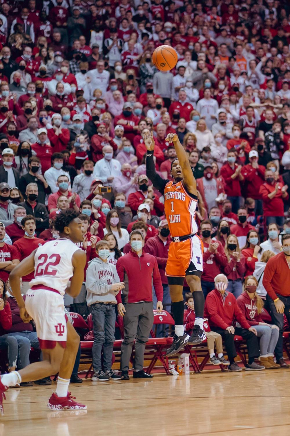 Trent Frazier quiets energetic Indiana crowd, scores game-high 23 ...