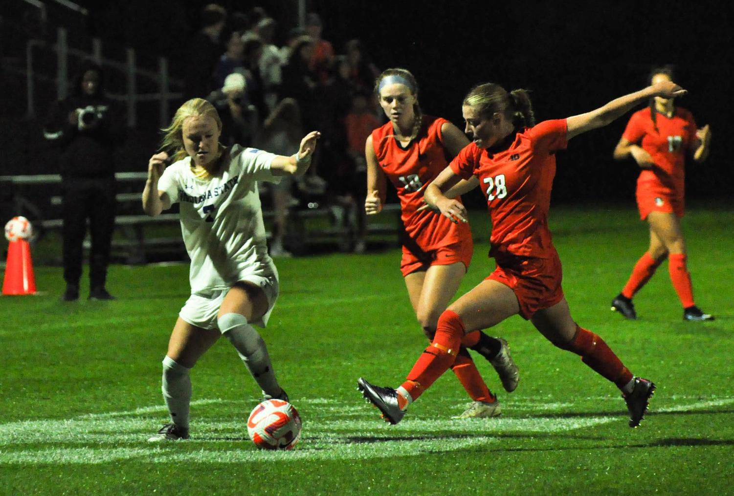 Illinois soccer completes massive comeback against Maryland to secure ...