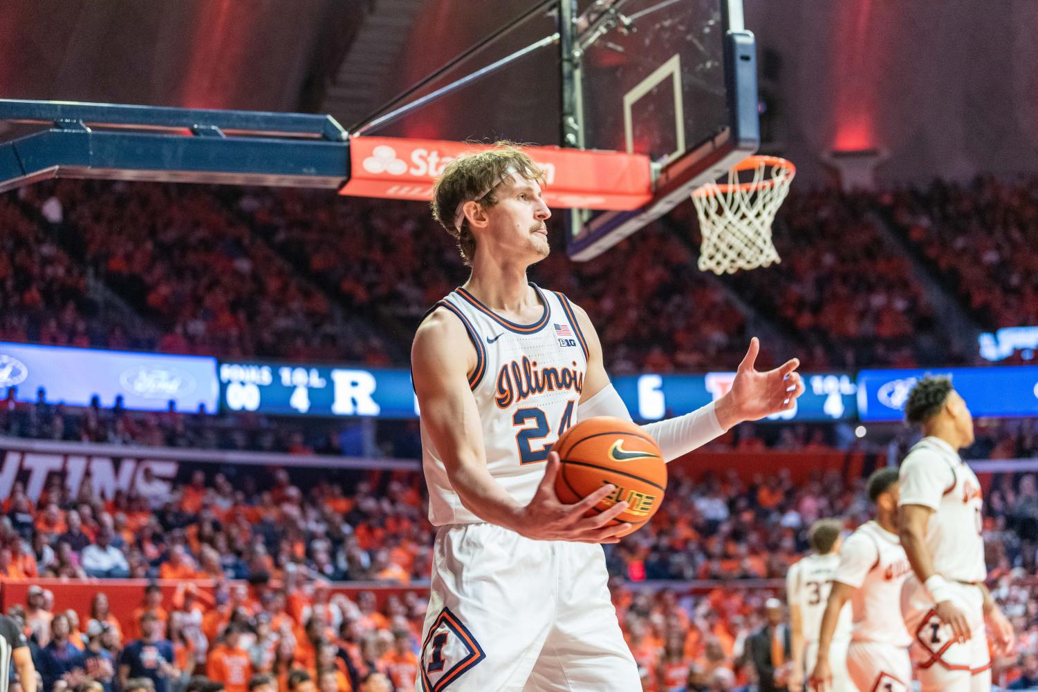 Down-to-the-wire showdown ends with No. 14 Indiana on top of Illinois ...