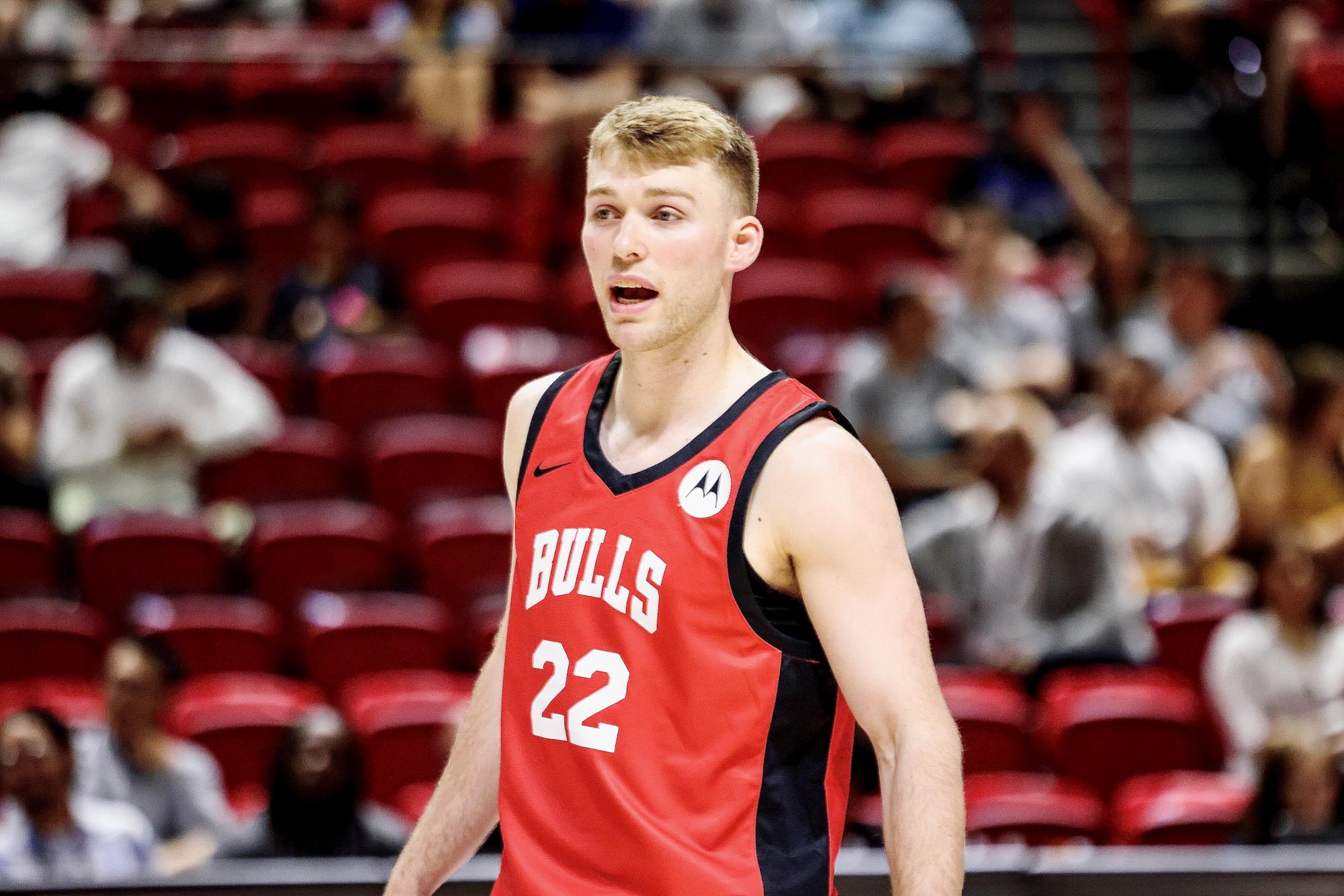 Bulls coach Billy Donovan praises former Illini Marcus Domask